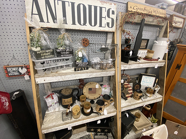 Home - Finders Keepers Village | Ohio's Craft and Antique Mall